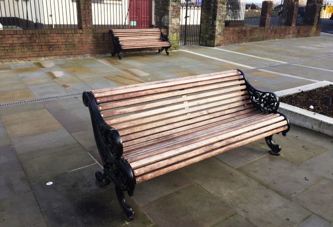 Blueton Limited - The name in street & site furniture - Ref 059 Cast ...