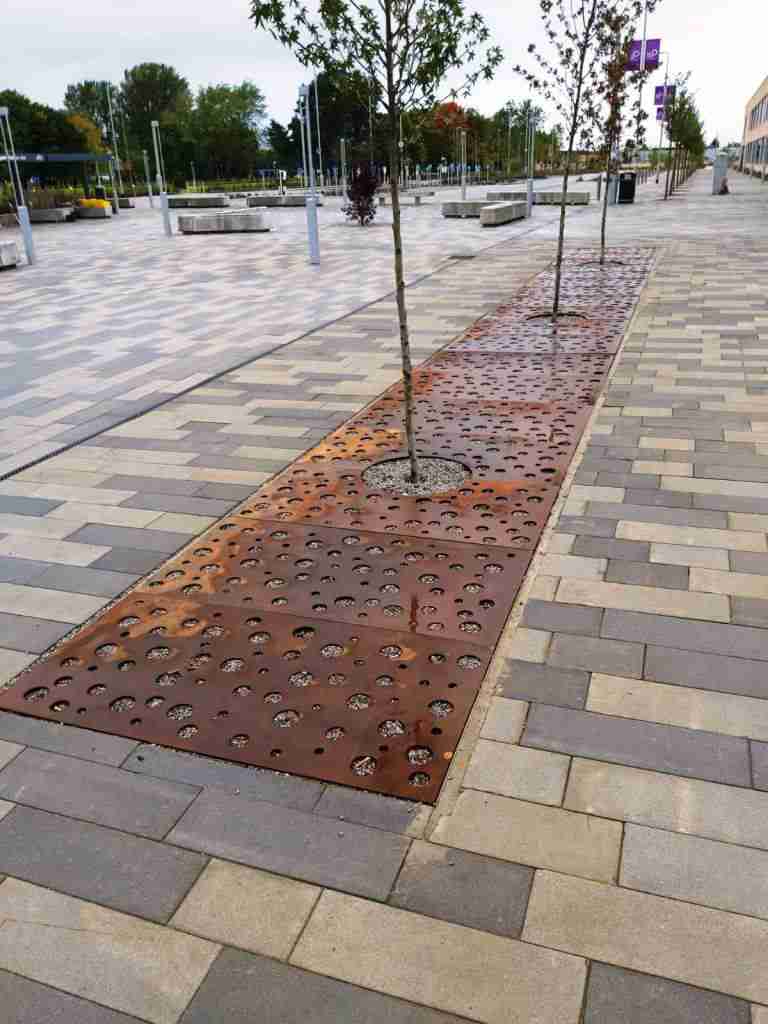 Blueton Limited - The new name in street furniture - Ref 1043.01 Corten ...